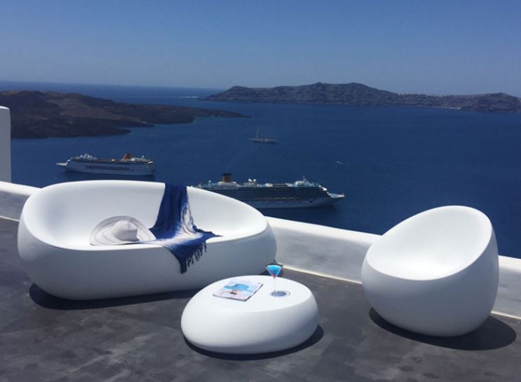 Vondom-Stone coffee table | areadomus.gr